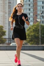 Conforto e Performance: Descubra o Poder do Vestido Dry Fit para um ...