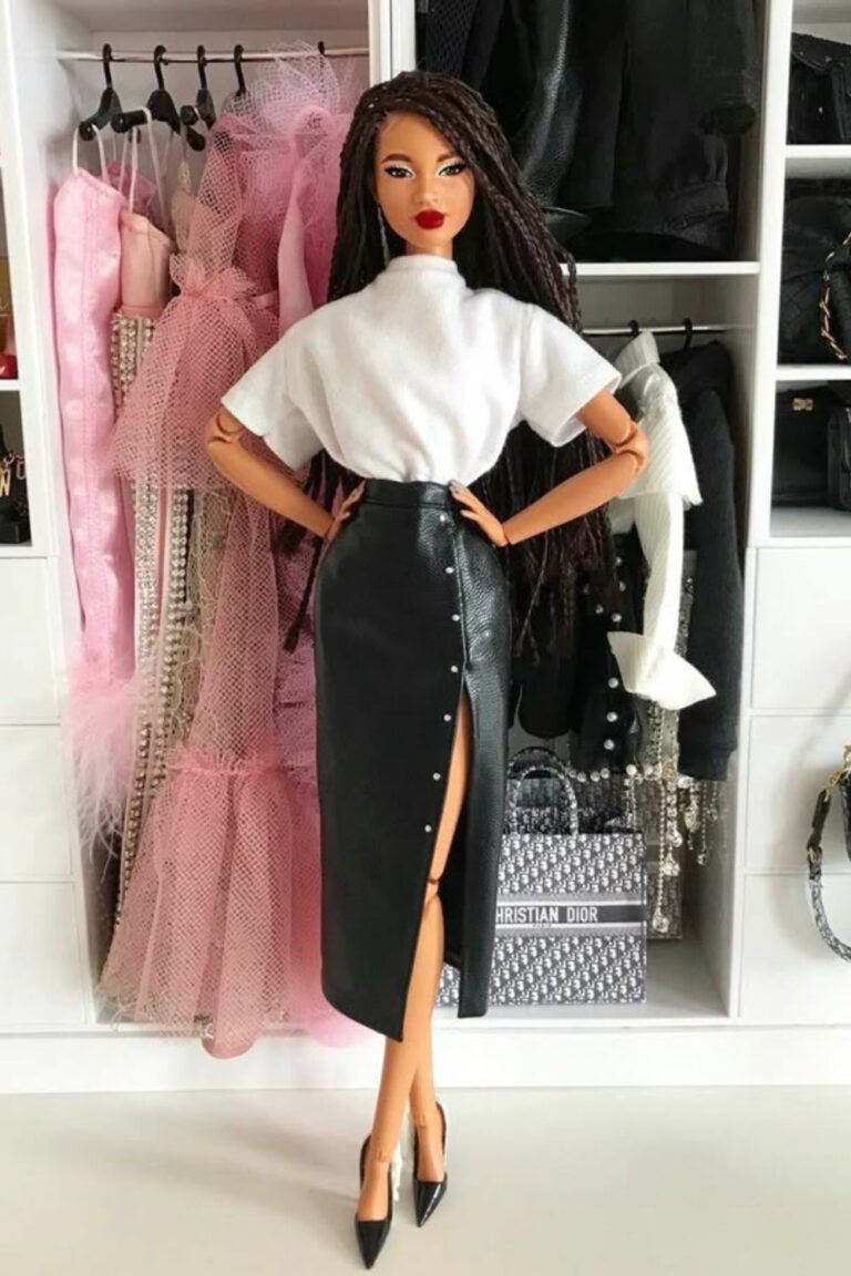 Bonecas Fashion: A Fascinante Interseção entre Moda e Miniatura